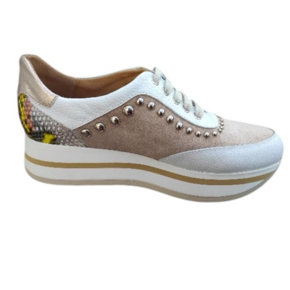 EZzio | Shoes | Ezzio Doralatina Sneakers Leather Print Size 39 Y2k ...